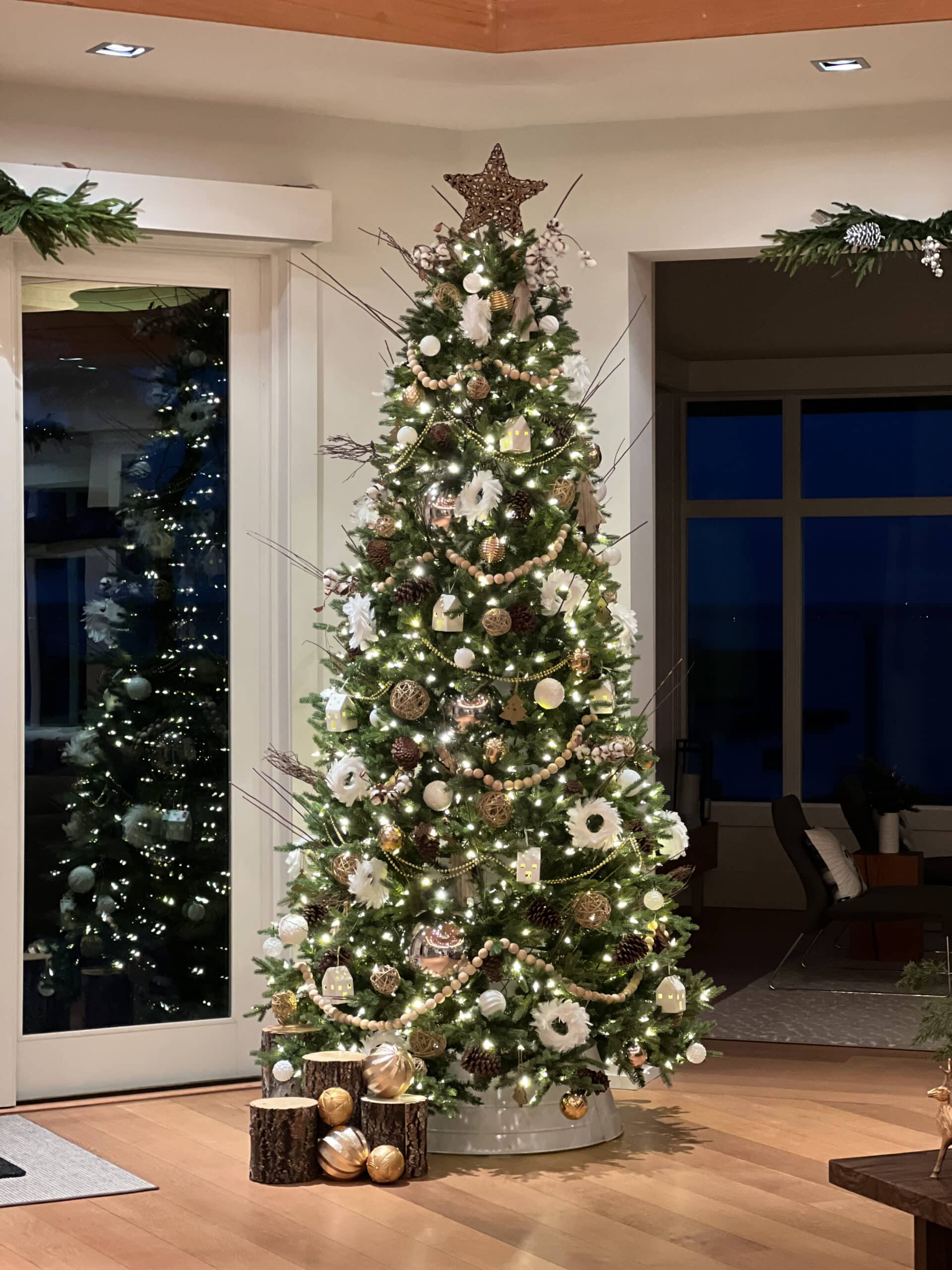 Christmas Decor Examples • VintageBash