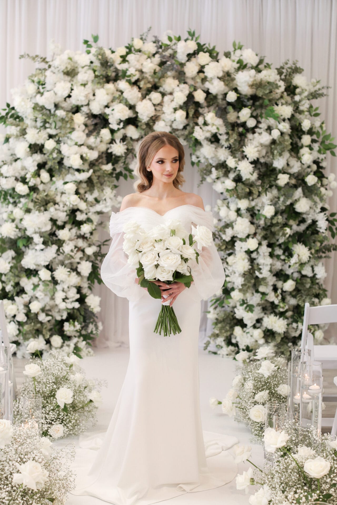 Wedding Inspiration: All White Roses Bridal Bouquet Ideas • VintageBash